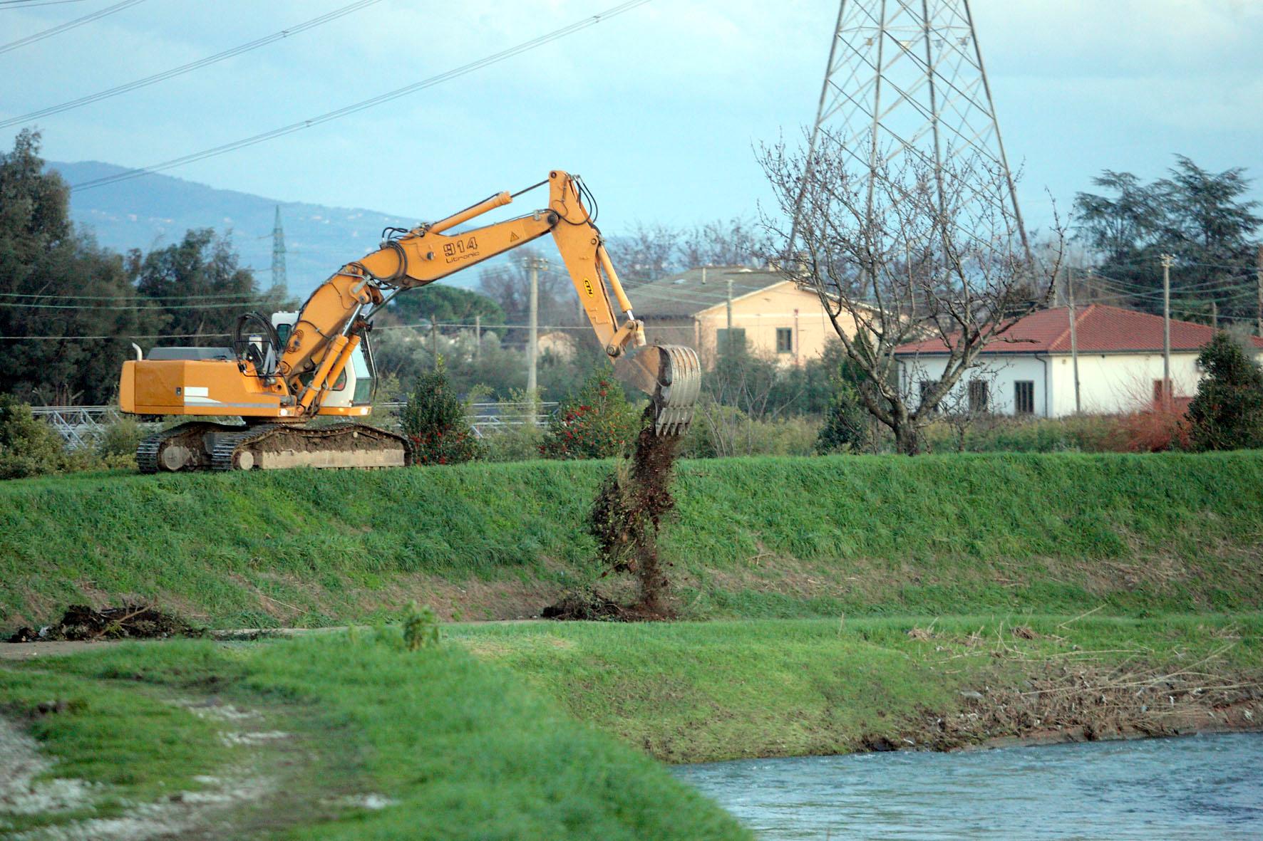 Appalti, pesanti rivelazioni di un dipendente del consorzio di bonifica ... Appalti, pesanti rivelazioni di un dipendente del consorzio di bonifica ...